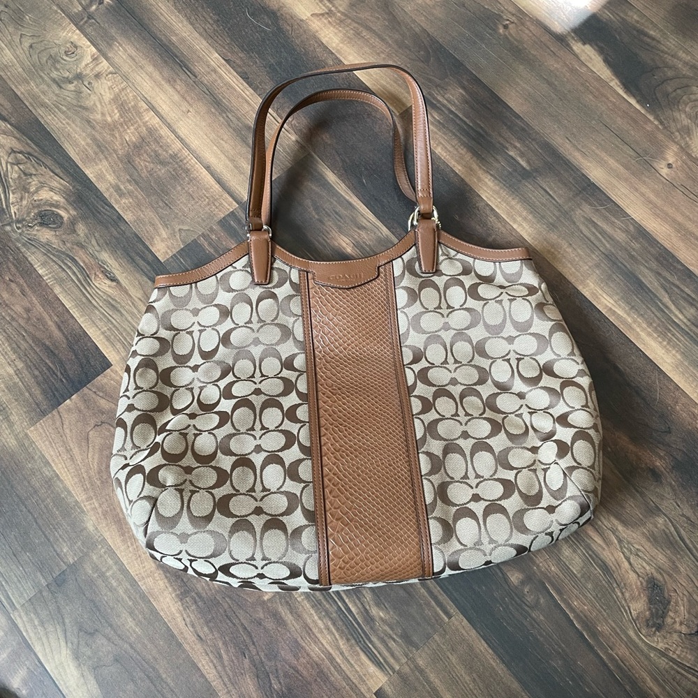 Authentic Coach Bag - Gem